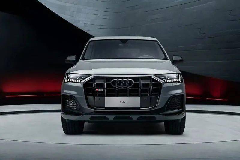 奥迪SQ7暗夜骑士版上市 售价116.98万元_搜狐汽车_搜狐网