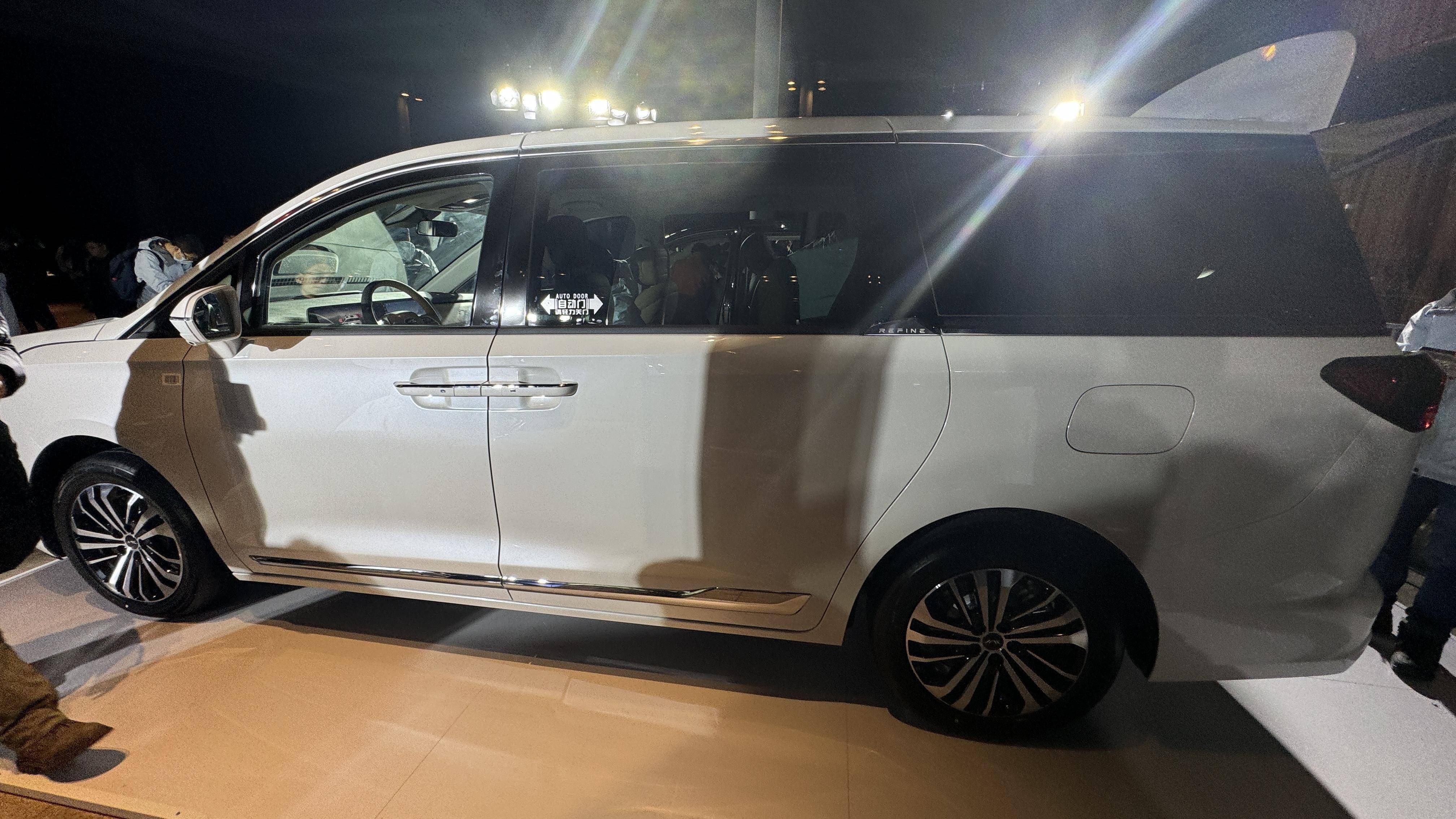 售价16.99万元起！江淮瑞风RF8正式上市_搜狐汽车_搜狐网