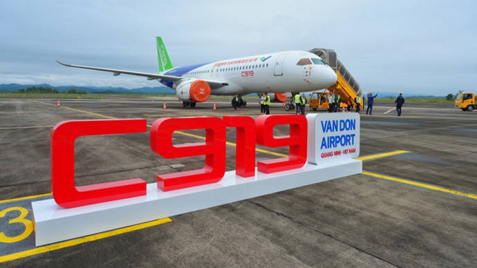 国产大飞机出海再进一步：商飞ARJ21和C919开启东南亚演示飞行_中国_客户_运营