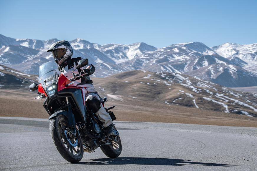 自信领跑，全能进化！新款Honda NX400、CB400F、CBR400R重磅发布_搜狐汽车_搜狐网