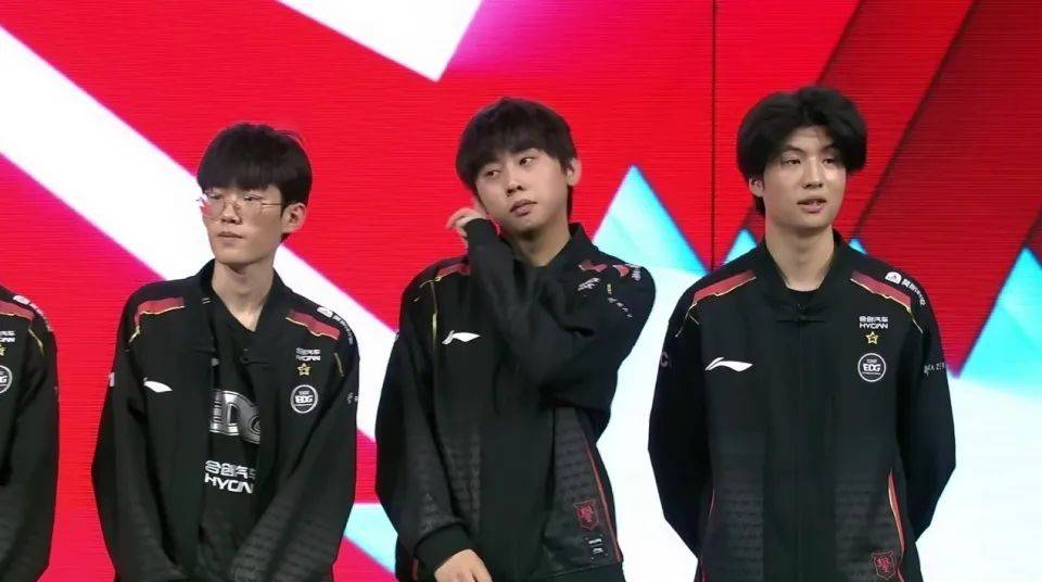 LPL最菜阵容出炉，EDG三大天才入选！RNG下路坑惨，Lwx面临失业_比赛_选手_战队