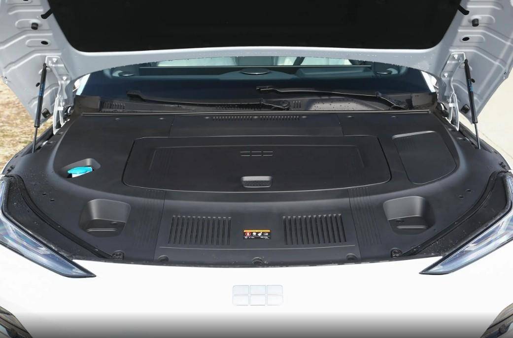 解读银河E8，入门续航550km，轴距2925mm，17.58万起家用首选？_搜狐汽车_搜狐网