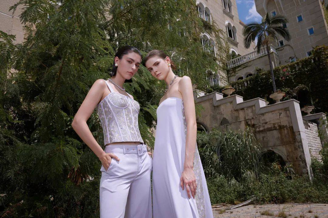 A/W2024深圳时装周| Tony&tony’s：压轴演绎，温柔岁月中闪光的爱_品牌_时尚_女儿