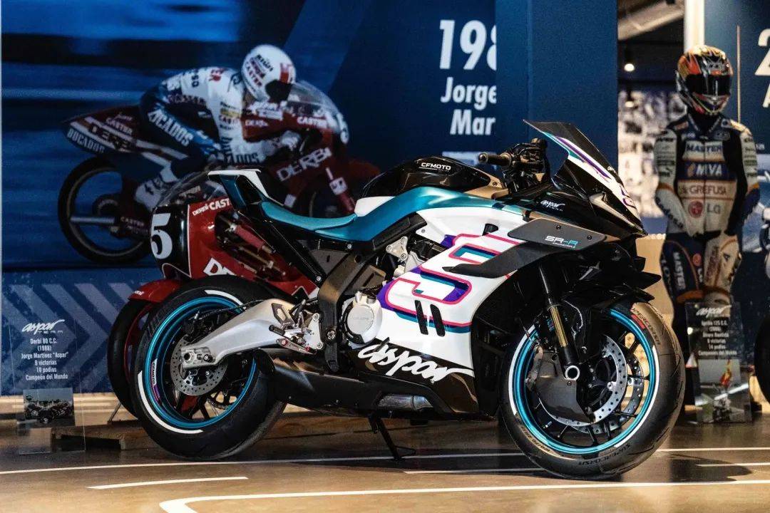 春风675SR-R亮相！哥，要这么帅吗？_搜狐汽车_搜狐网