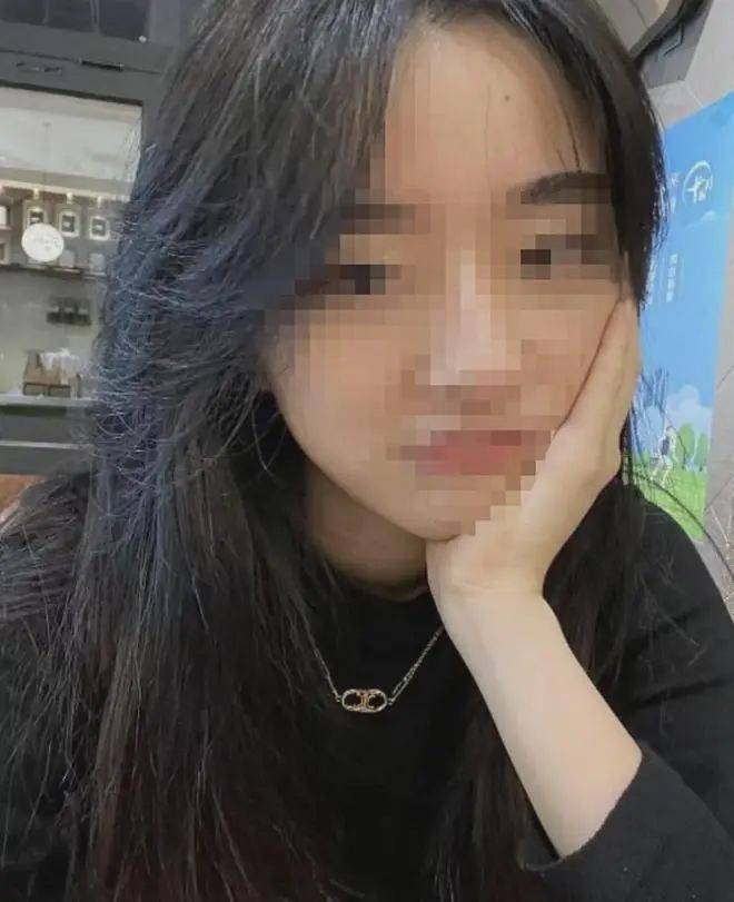反转 凶手是父亲还是男友?女留学生蹊跷坠亡,生前语音曝光!多次遭父亲毒打、恐惧回国,曾提过想跳楼一了百了?小佳女儿警方