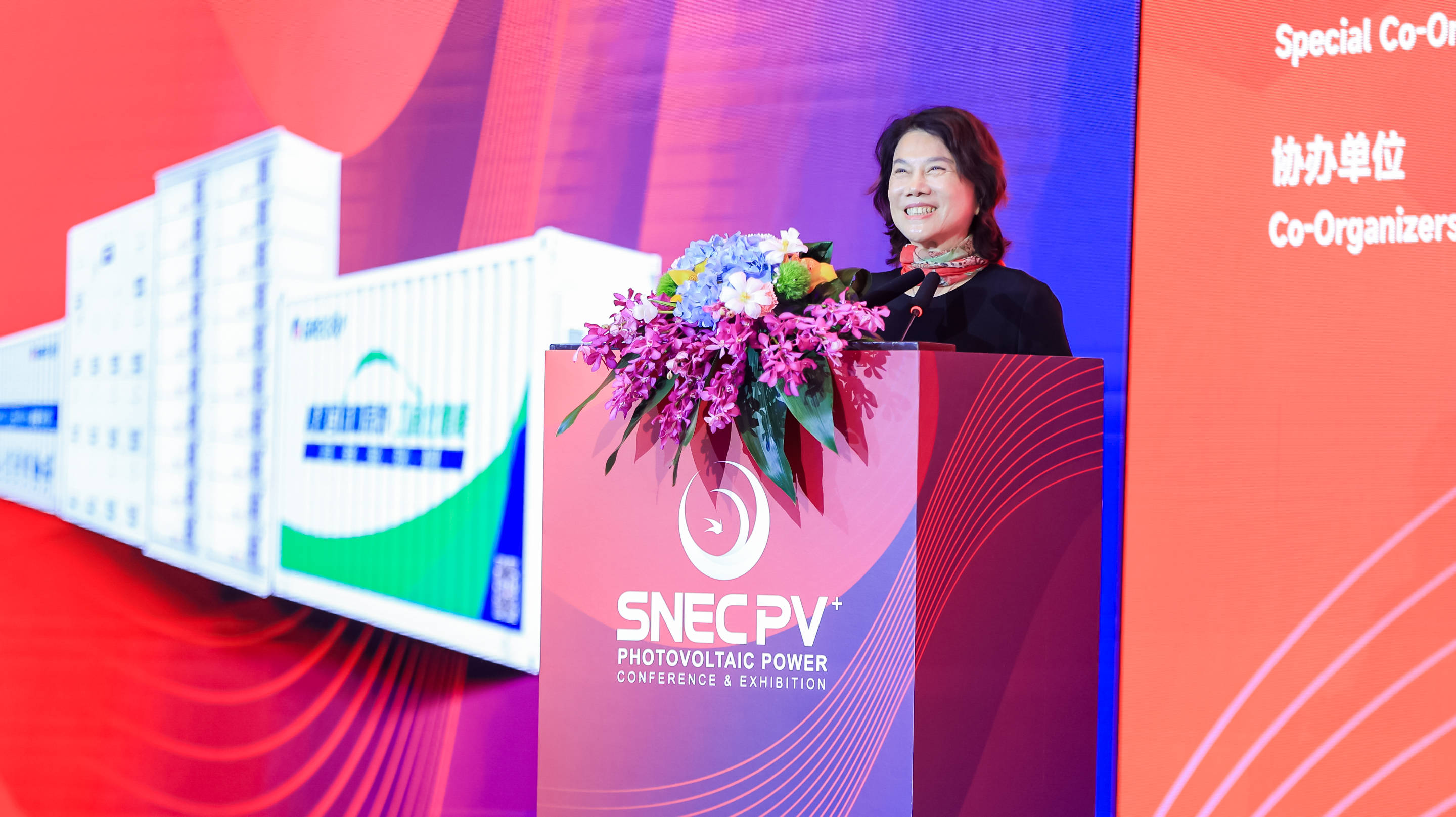 格力持续加码新能源，董明珠现身SNEC大会：市场不相信眼泪，光伏能效要再提高_空调_储能_系统