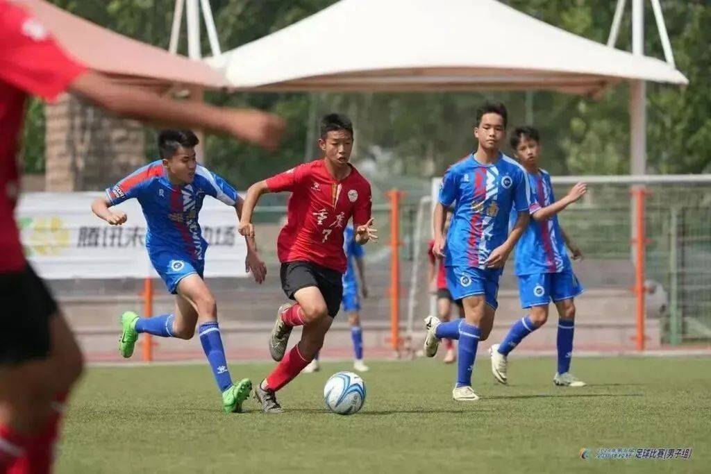 祝贺！重庆3名青少年入选最新U14国少选拔队集训名单_韩先泽_蒋炜鸿_女子足球