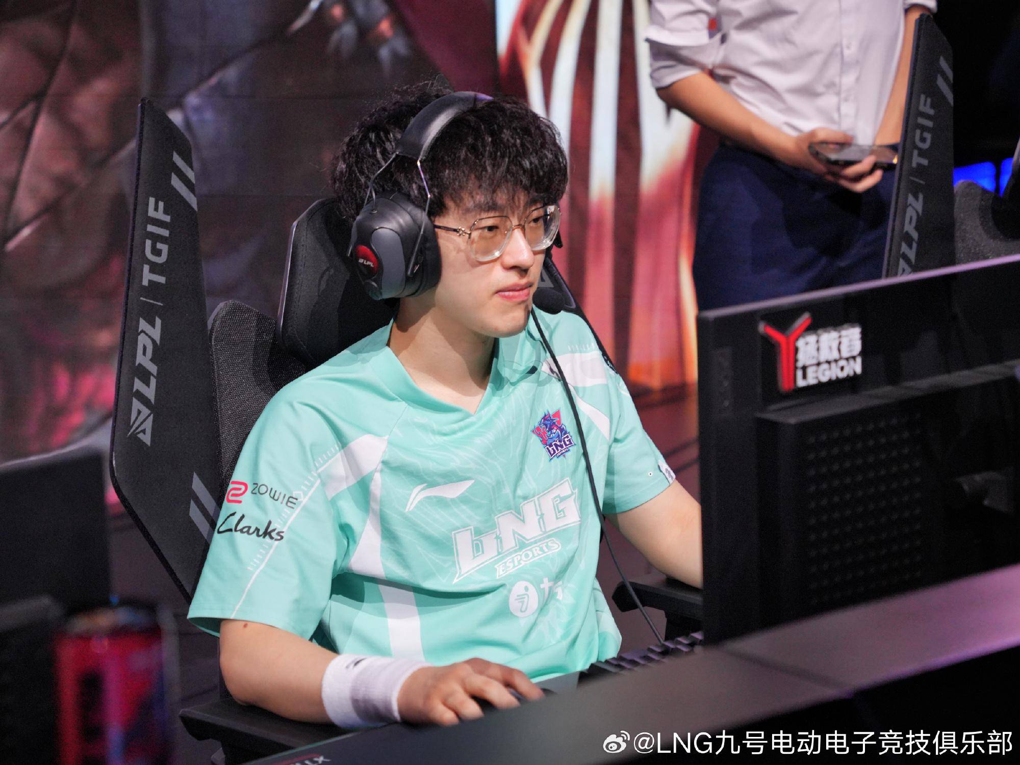 LPL：解除限制，随队参赛，LNG官宣Scout确认参加S14_战队_选手_世界