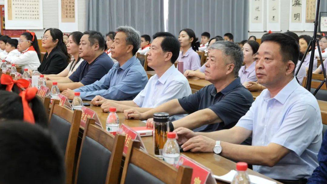 【濮教迎国庆】我市举办教育系统庆祝新中国成立75周年师生诵读展示活动_祖国_文化_民族