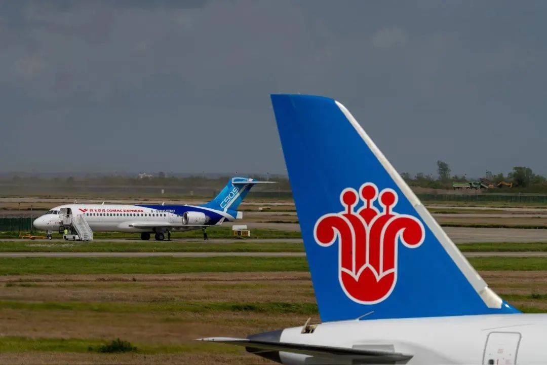 多图 | C909来了！_商飞_网友_该飞机