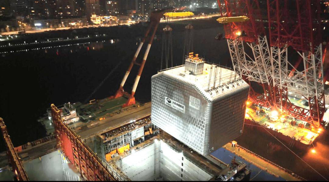 大船造！配备全球最大B型LNG燃料舱16000TEU集装箱船MSC“玛利亚克里斯蒂娜”轮交付_造船_大连_试航