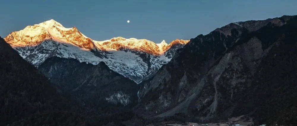 户外运动的“大香格里拉”，在哪？_新华社_云南省_发展