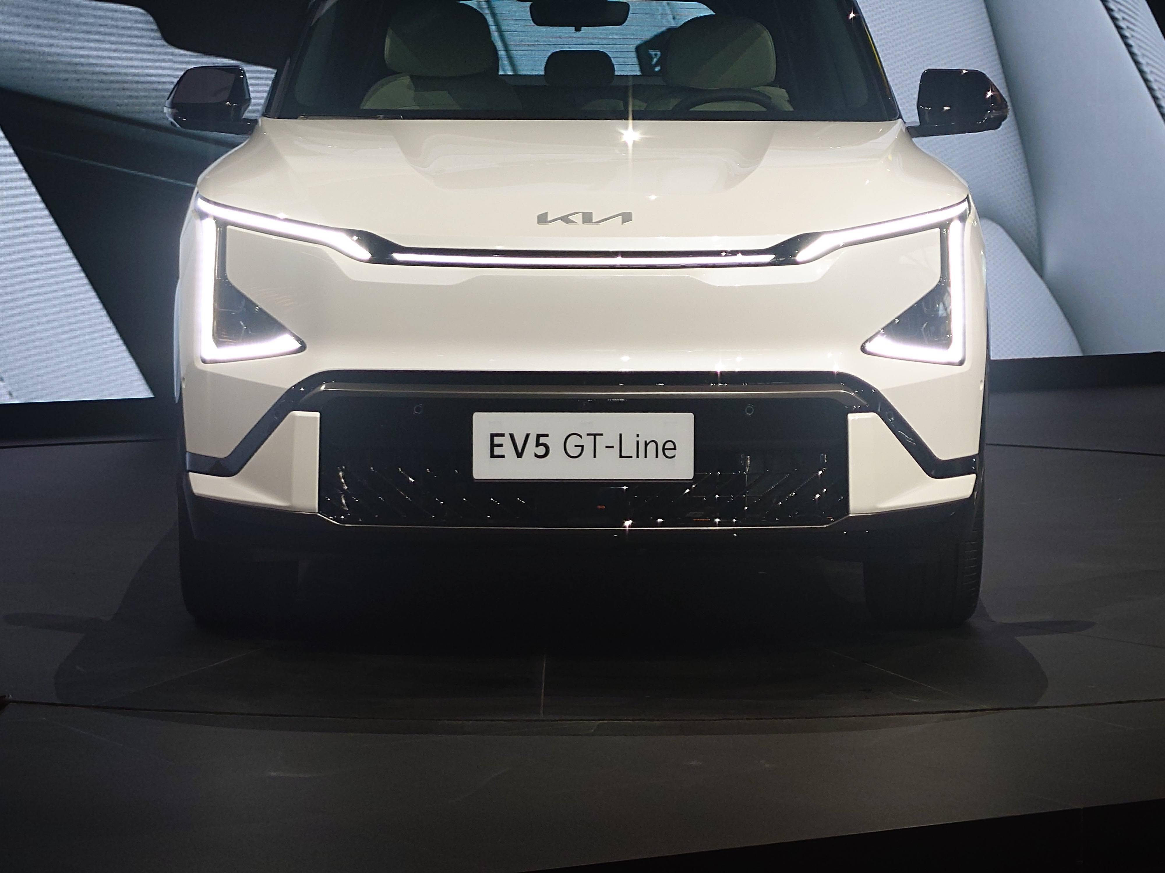 2025款起亚EV5广州车展亮相，售价14.98万元起，续航最长720km！_搜狐汽车_搜狐网