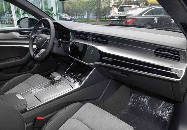 豪华驾乘新体验：奥迪A6L深度试驾，感受其独特魅力_搜狐汽车_搜狐网