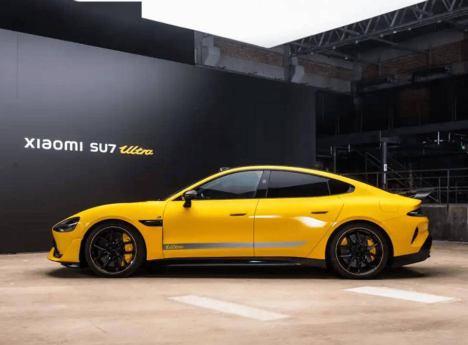 小米SU7 Ultra广州车展炫酷登场，双V8s+V6s三电机，2025年3月见？_搜狐汽车_搜狐网
