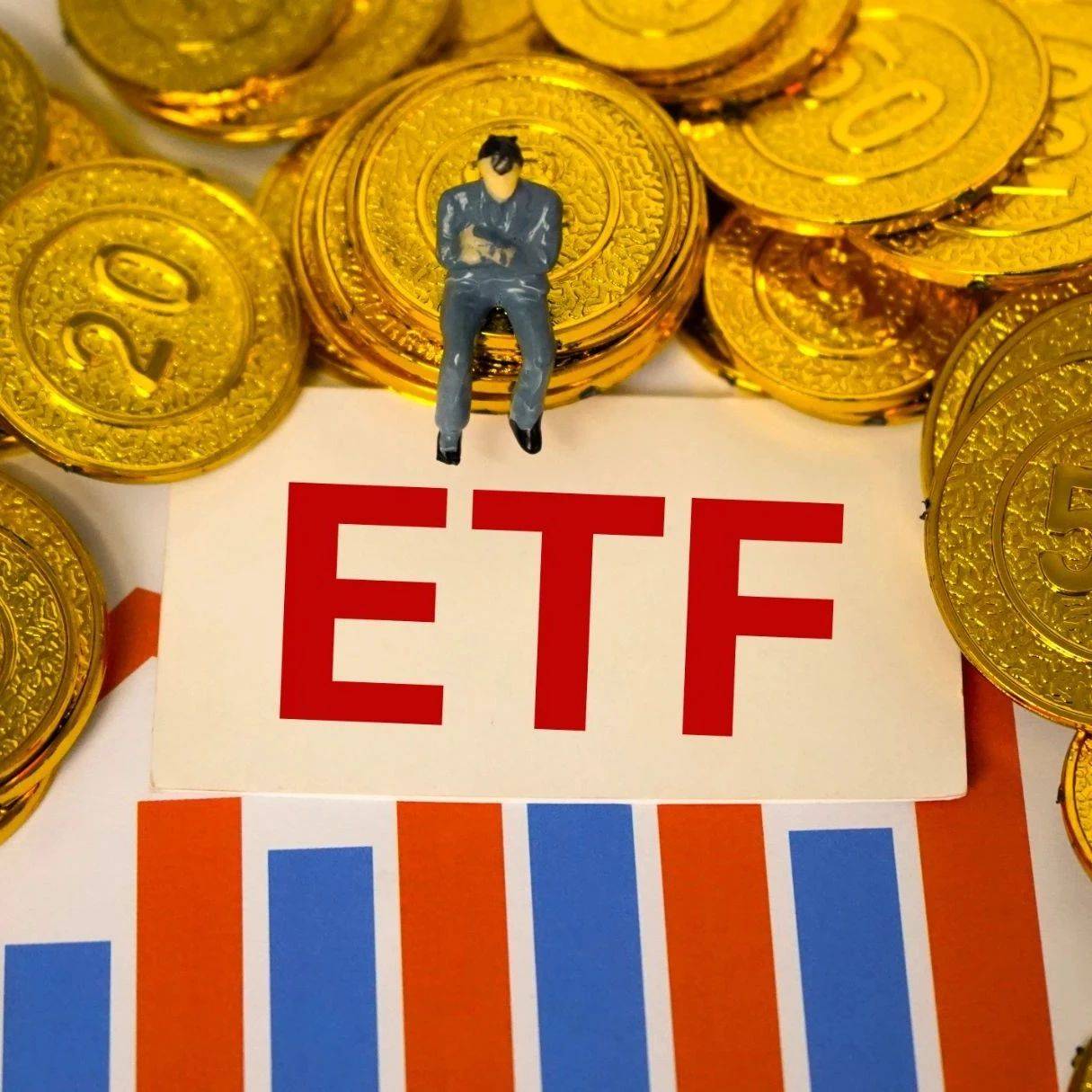 在线消费ETF领涨！电子行业信心回来了？_板块_华为_秦洪