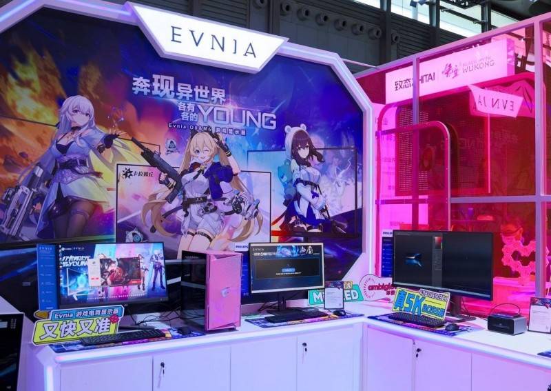 Evnia的2025，E往无前，无所V惧_游戏_玩家_显示器