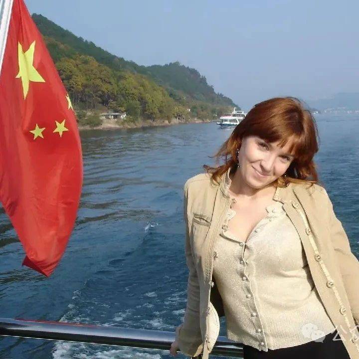 俄媒：越来越多的俄罗斯人移居中国_公民_俄科学院_数据