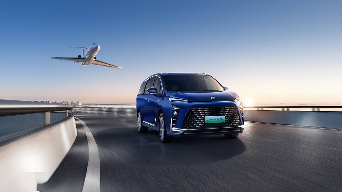 高端MPV巅峰对决：别克GL8陆尊PHEV与腾势D9，谁更胜一筹？_搜狐汽车_搜狐网