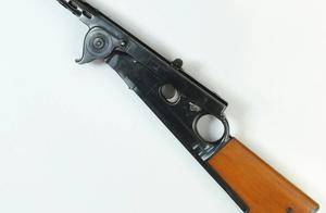 子弹永远不嫌多“ZB47”冲锋枪_弹匣_设计的_枪机