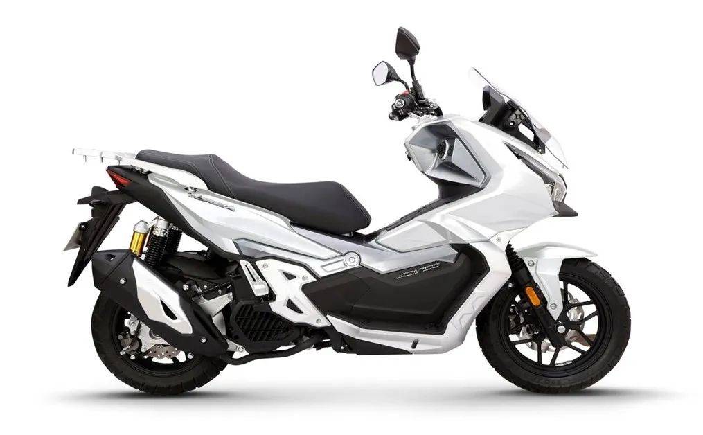 大阳连发两款新品，VRX150售价11980元起，ADV350+售价25980元_搜狐汽车_搜狐网