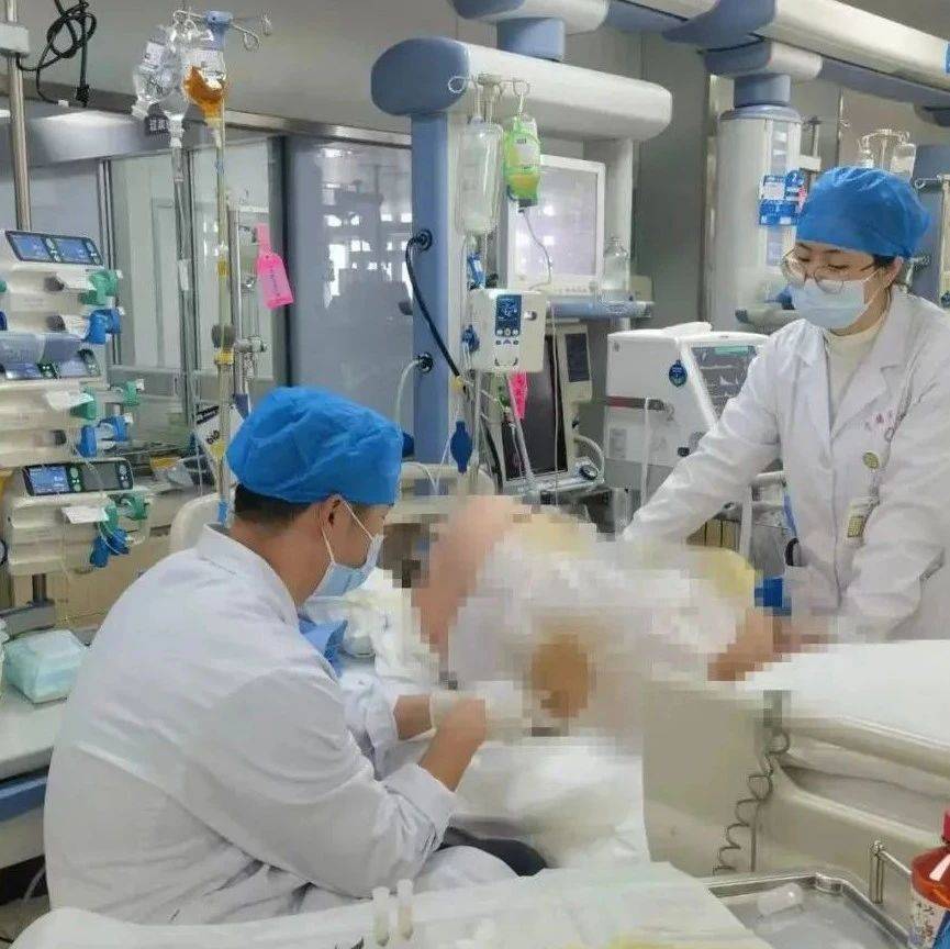 【1024·提醒】以为是感冒，男子硬撑3天被送进 ICU！中疾控提醒，正是高发期_流脑_症状_吴先生