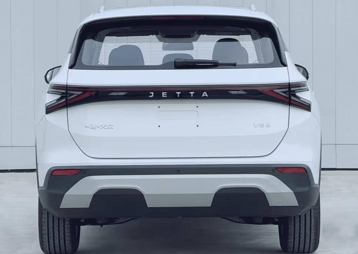 捷达VS8新车亮相，与VS7高度相似，能否在燃油车市场掀起波澜？_搜狐汽车_搜狐网