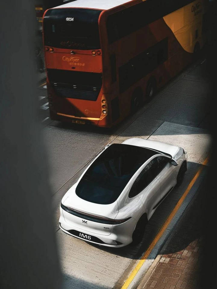 智己LS6/L6香港上市：首发智慧四轮转向一键AI代驾_搜狐汽车_搜狐网