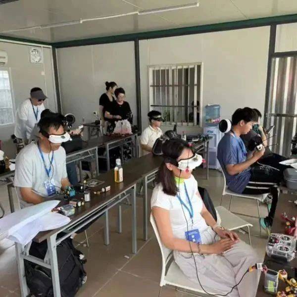 全国航空模型无人机竞速项目（F9U）训练营在蓬江开营_运动_发展_科技