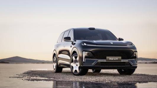 精智消费时代的家庭六座SUV之选：深蓝S09对比理想L8_搜狐汽车_搜狐网