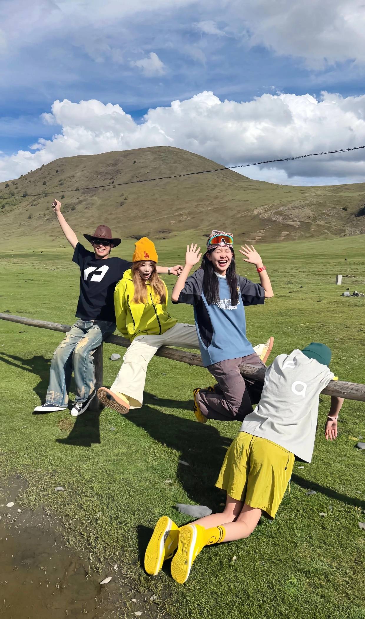 FAMAS（法玛斯）、M416（M4）和AUG该怎么选择_满配_中距离_射速