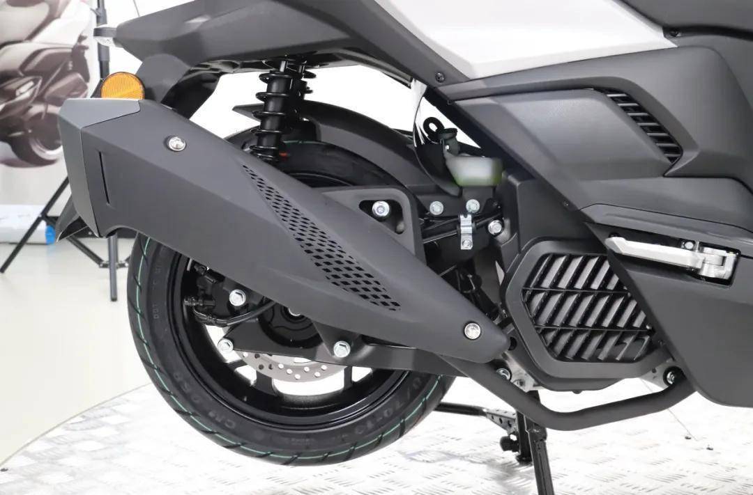 领辰150CC平踏“007”万元内上市，性价比如何？实测见真章！_搜狐汽车_搜狐网