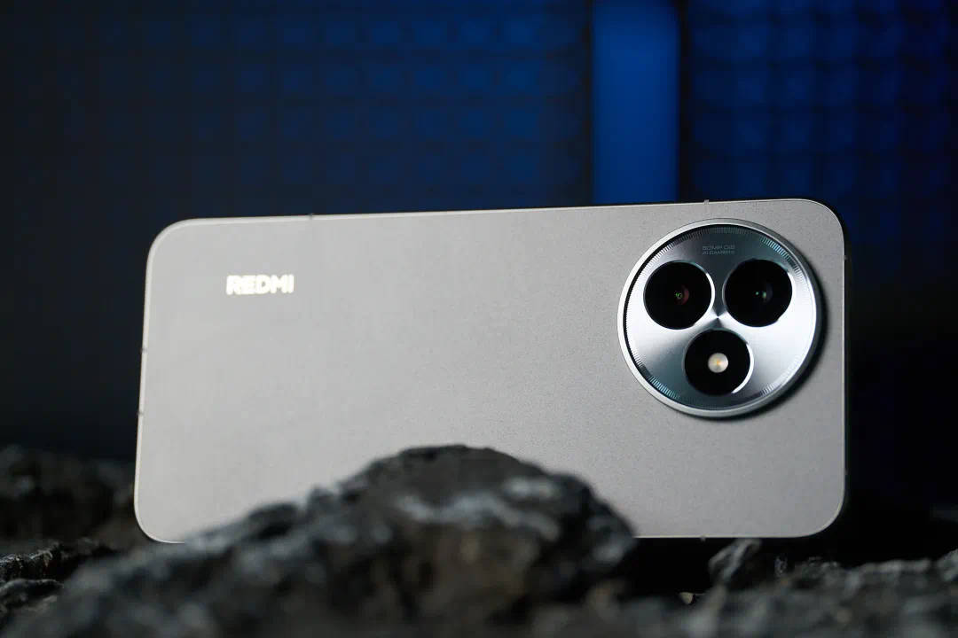 REDMI新机曝光：8000mAh超大电池，续航表现或将刷新记录_Turbo_散热_高性能