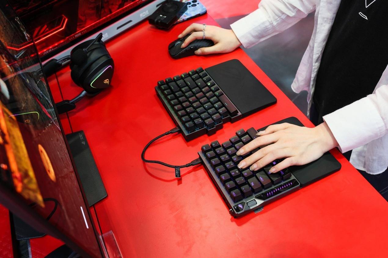 电竞盛宴，ROG新品外设闪耀BW2025，重塑极致游戏体验_设计_键盘_影魔