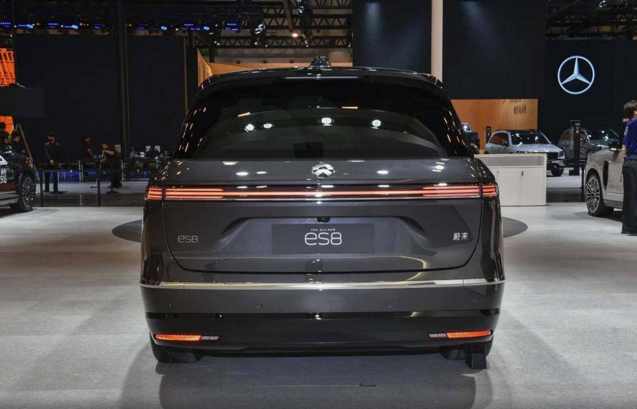 2025成都车展：全新蔚来ES8比现款车便宜10万左右？_搜狐汽车_搜狐网