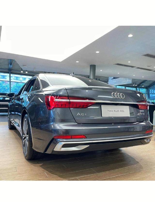 奥迪A6L彻底“变脸”！265马力+7.2L油耗，_搜狐汽车_搜狐网