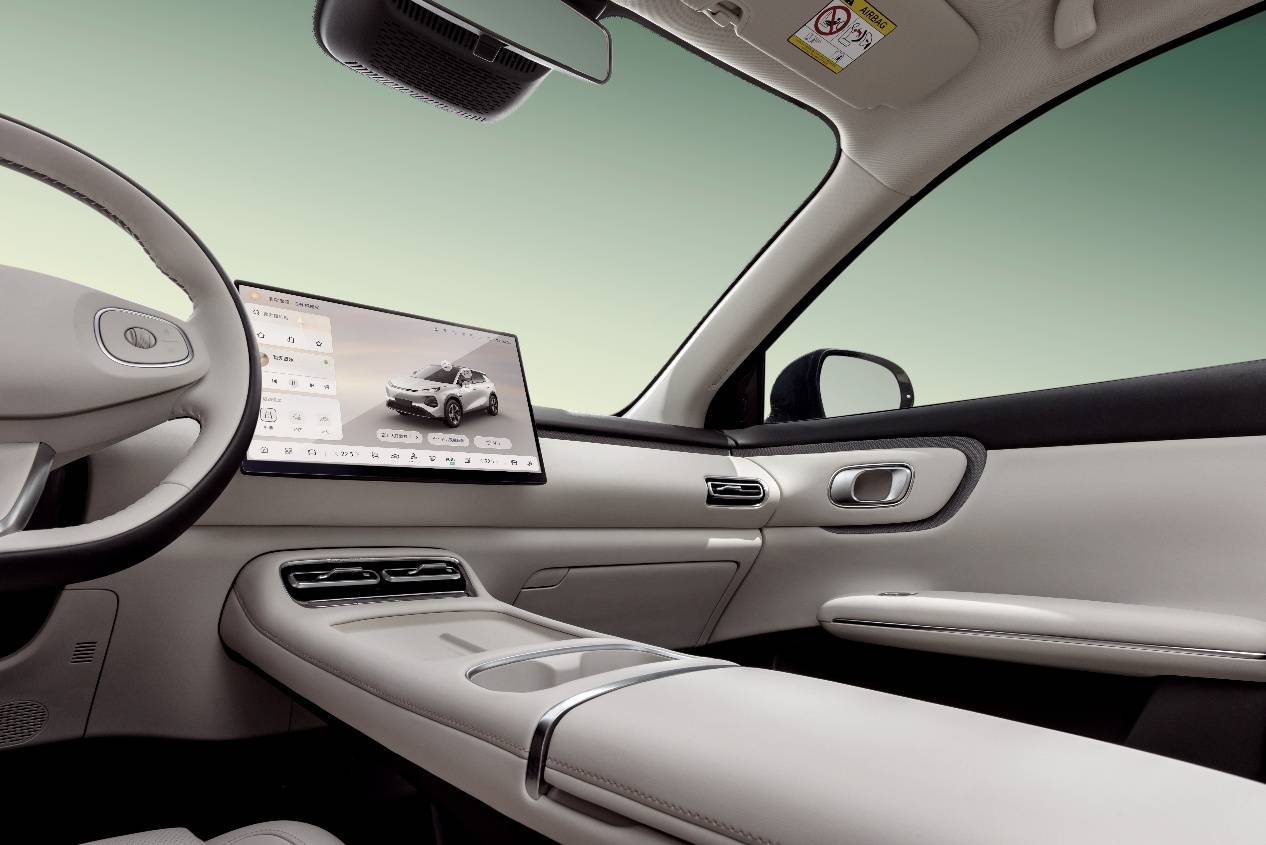 不止代步！长安启源Q05超级置换一口价7.49万起_搜狐汽车_搜狐网