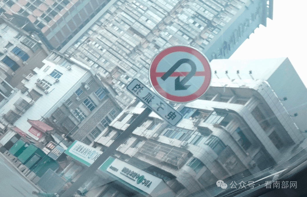 南部白鹤湾居民回家绕路愁：护栏拦路 + 路口禁掉_新华路_小区_隔离