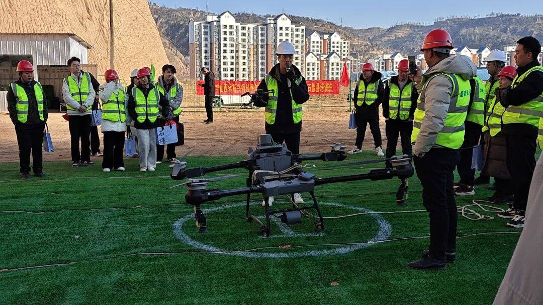 【微石楼】我县举办新兴领域青年“青社学堂”低空物流行业暨无人机基础科普培训活动